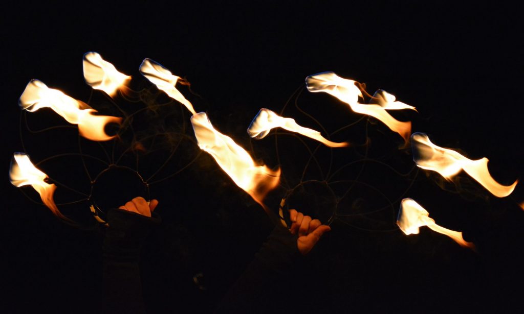 Rope Dart – Barefoot Fireflies