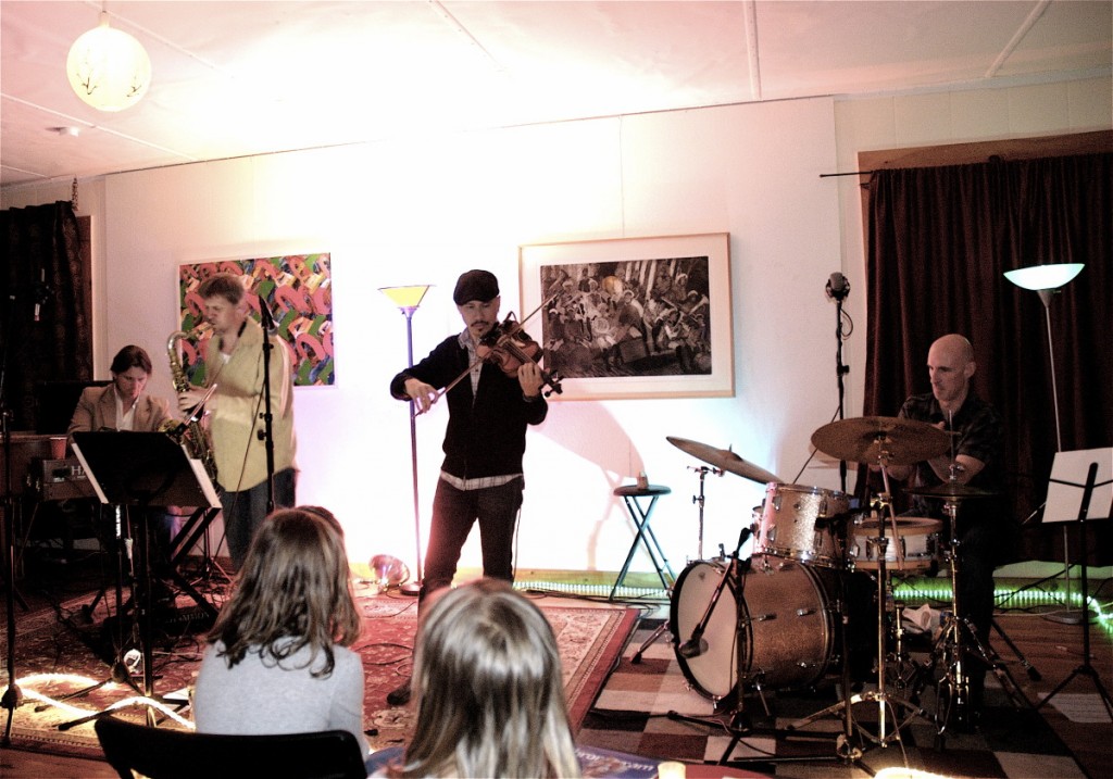 just stay put: an alternative vision for arts-based urban ...