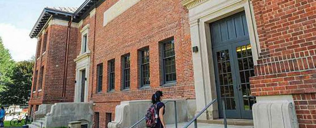 Graduate School Resources – Physics & Astronomy Department News